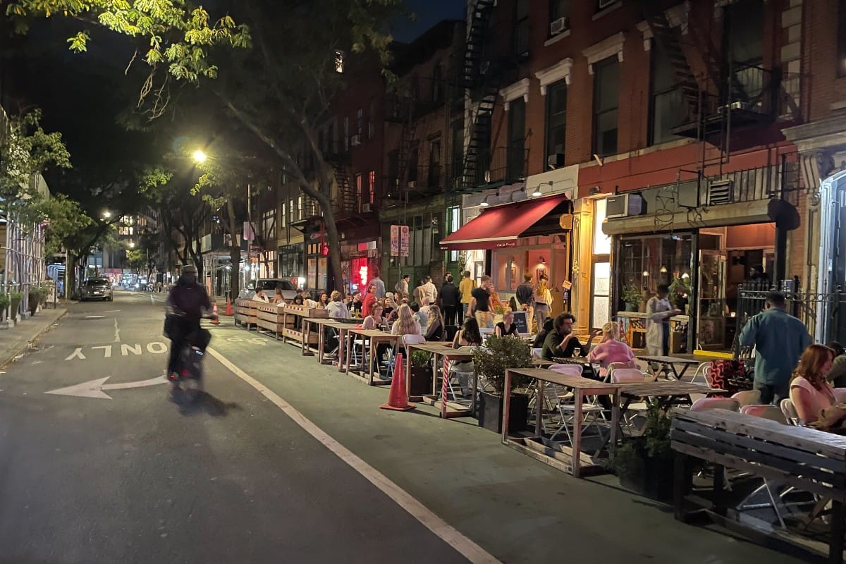 Community Liais-Gone