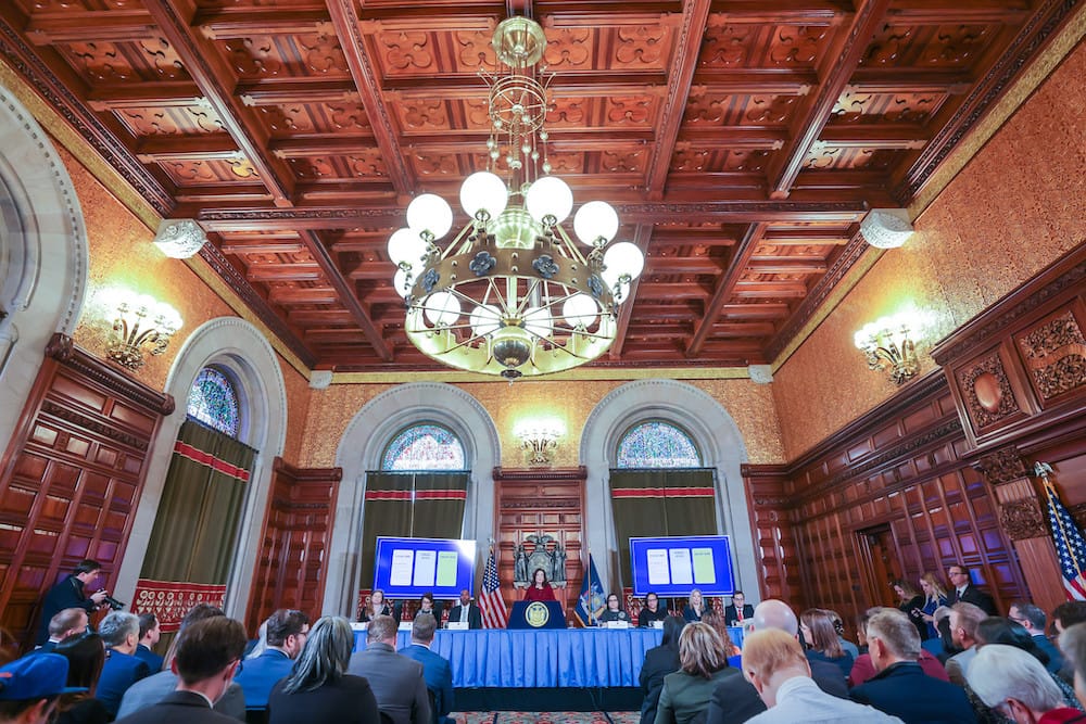 The Big Ugly Mess Behind New York’s Busted Budget Process - Hell Gate